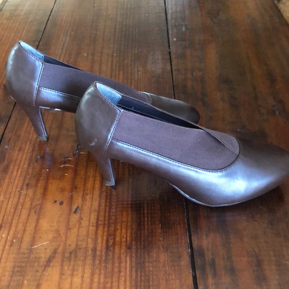 Soft Style | Shoes | Soft Style Heels | Poshmark